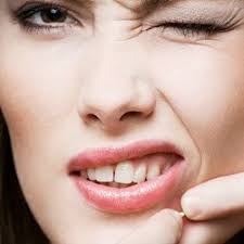 How can I stop popping and squeezing my pimples? | Cover-Dot Acne Care